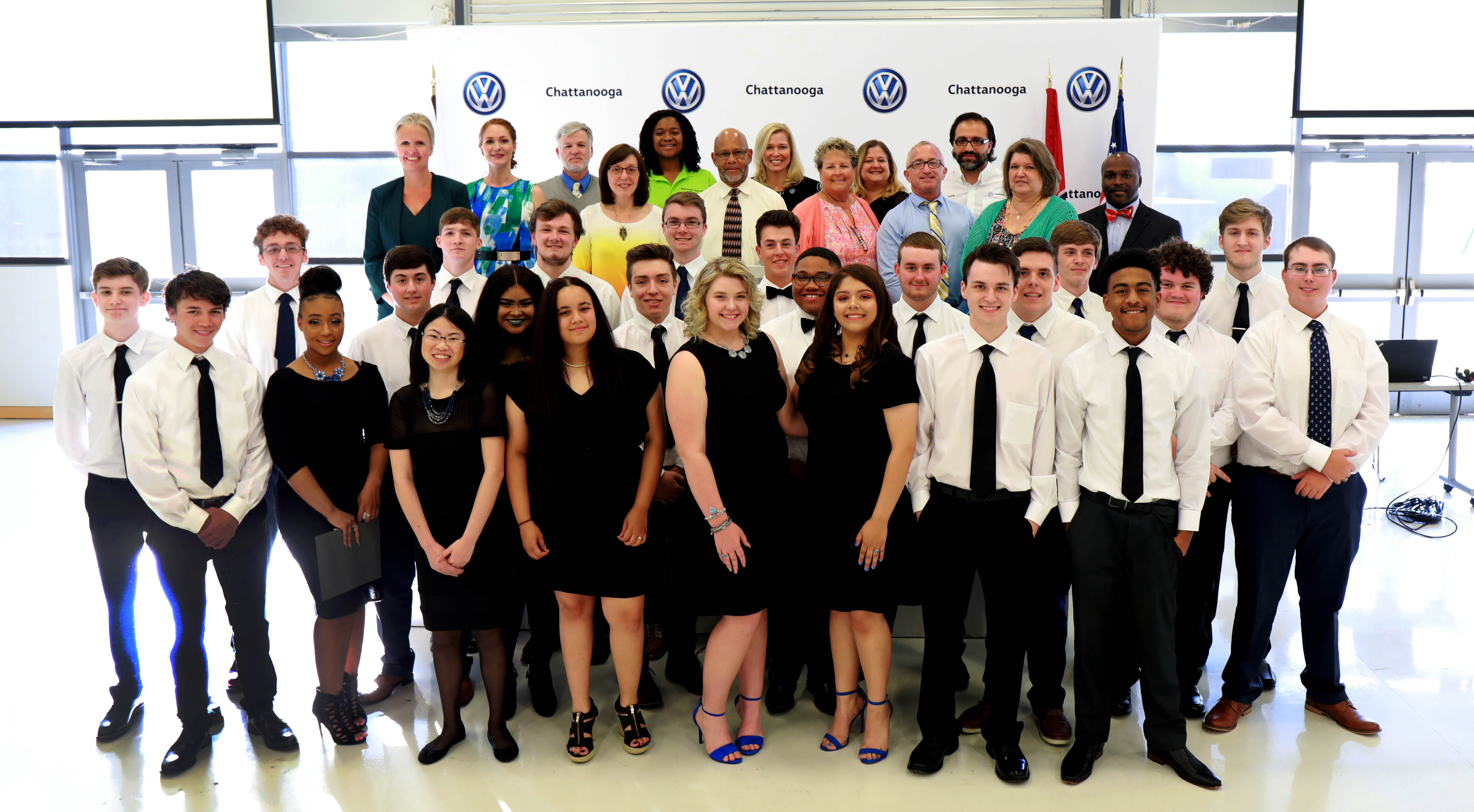 High School Mechatronics Akademie at Volkswagen Chattanooga ...