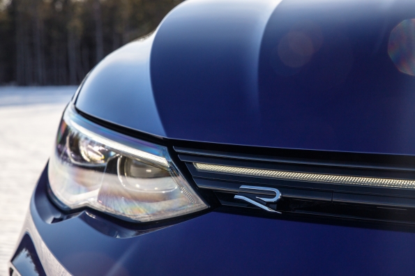 New 4Motion® system with torque vectoring brings a new edge to the all ...