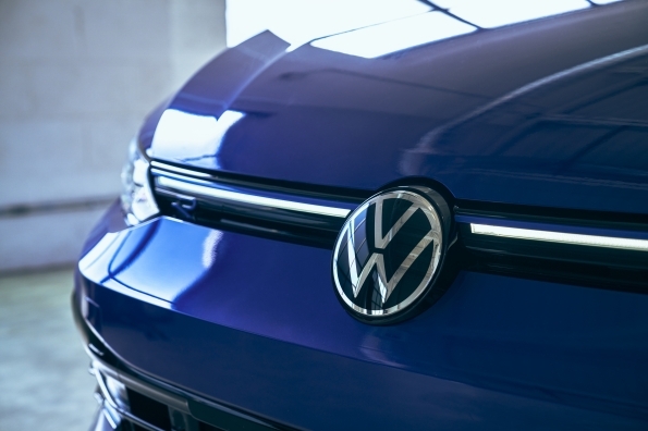 Volkswagen announces limited Golf R 20th Anniversary Edition for North ...