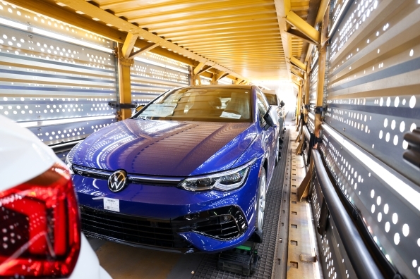 Volkswagen Group of America opens new Gulf Coast hub in Freeport, Texas ...