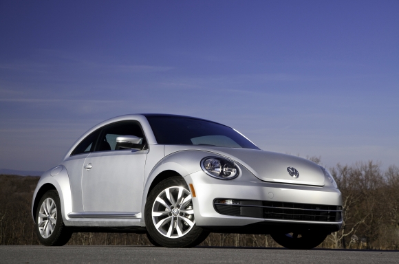 Das Blog. : Volkswagen Beetle voted 'Most Ideal Compact Car' in ...
