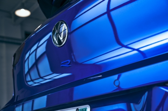 Volkswagen announces limited Golf R 20th Anniversary Edition for North ...