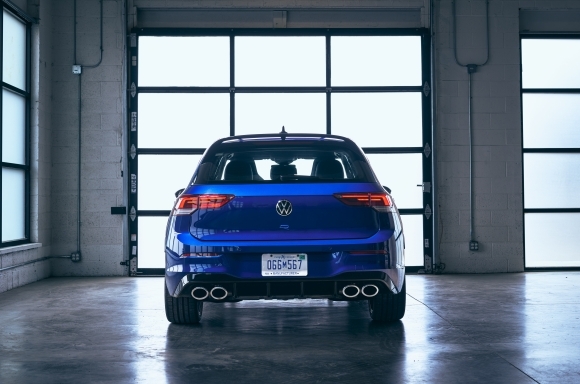 Volkswagen announces limited Golf R 20th Anniversary Edition for North ...