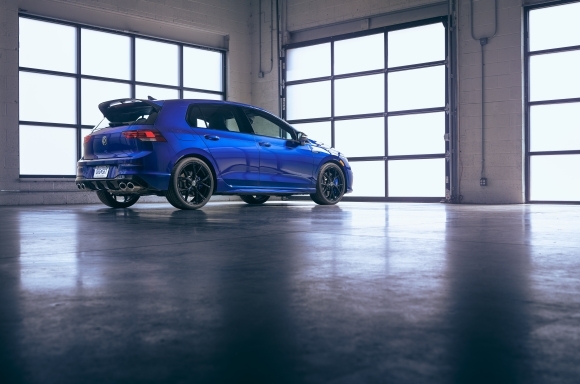 Volkswagen announces limited Golf R 20th Anniversary Edition for North ...