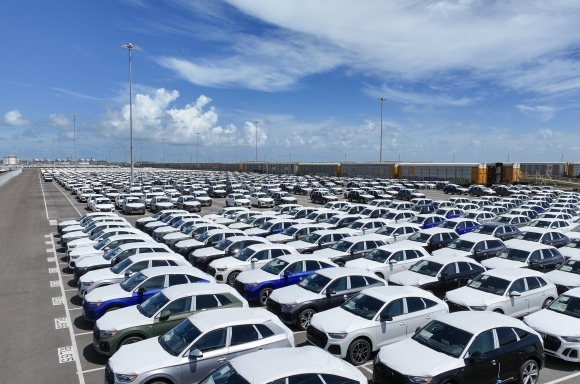 Volkswagen Group of America opens new Gulf Coast hub in Freeport, Texas ...
