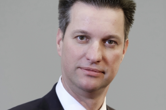 Thomas Schmall to succeed Prof. Dr. Werner Neubauer as the new member ...