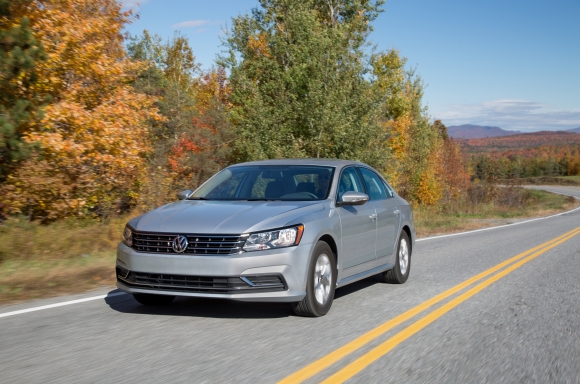 2016 Passat named Best Midsize Sedan by Cars.com - Volkswagen US Media Site