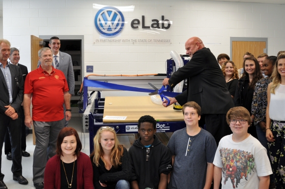 VOLKSWAGEN E-LABS OPEN IN EIGHT HAMILTON COUNTY SCHOOLS - Volkswagen US ...